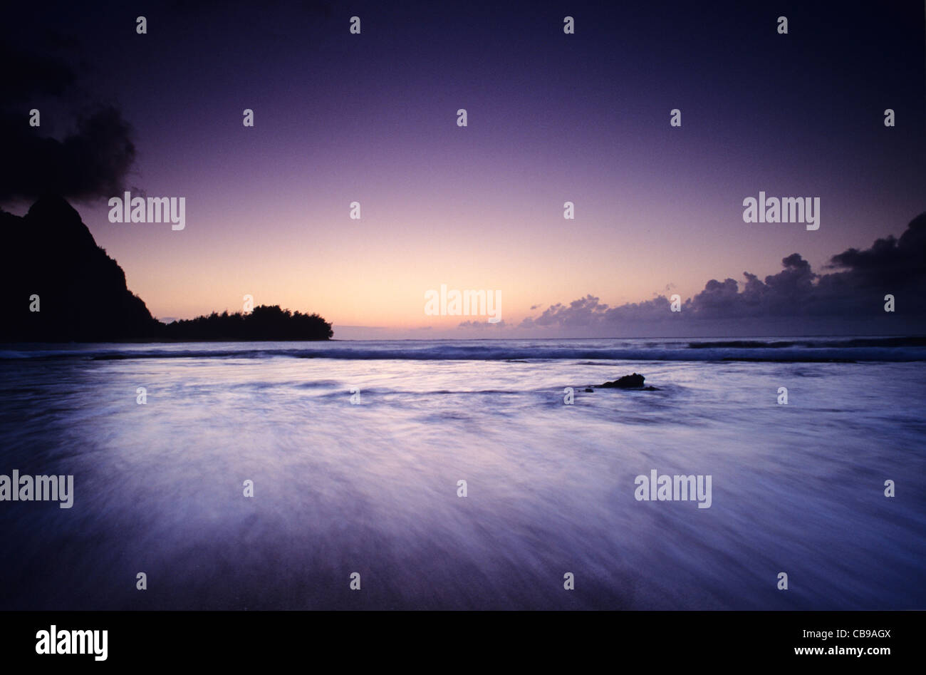 Hawaii, Kauai, Haena Beach sunset, north shore Stock Photo - Alamy