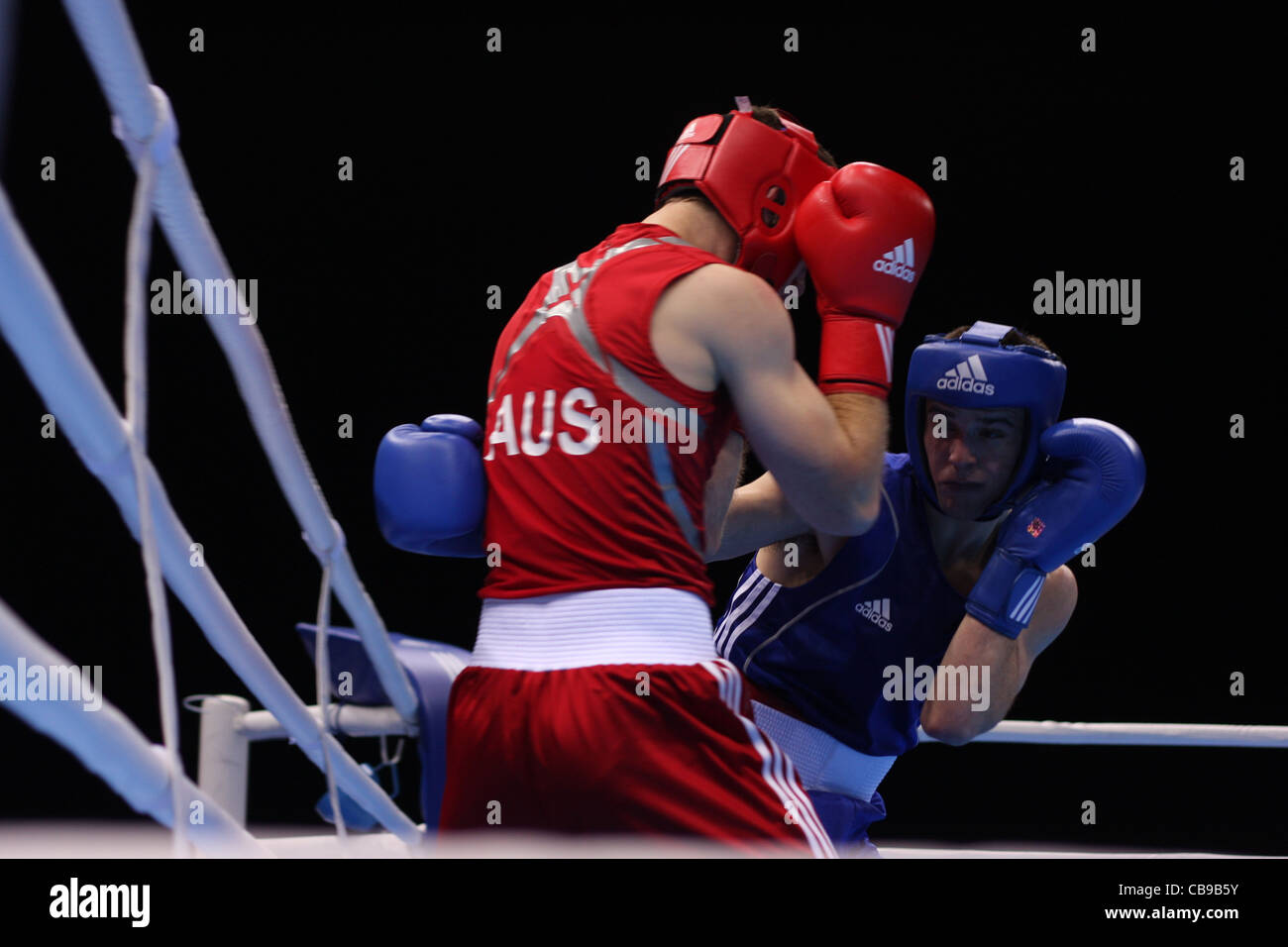 Mens light welter weight 64kg hi-res stock photography and images - Alamy