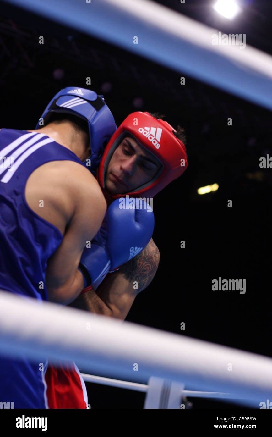 Mens light welter weight 64kg hi-res stock photography and images - Alamy