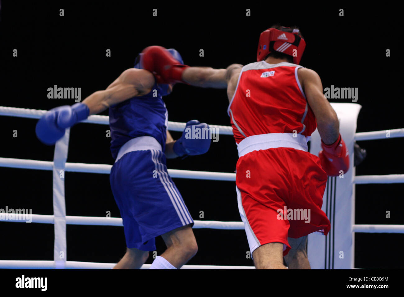 Men's Light Welter 64kg Dario Vangeli (Italy) v Anthony Yigit (Sweden ...