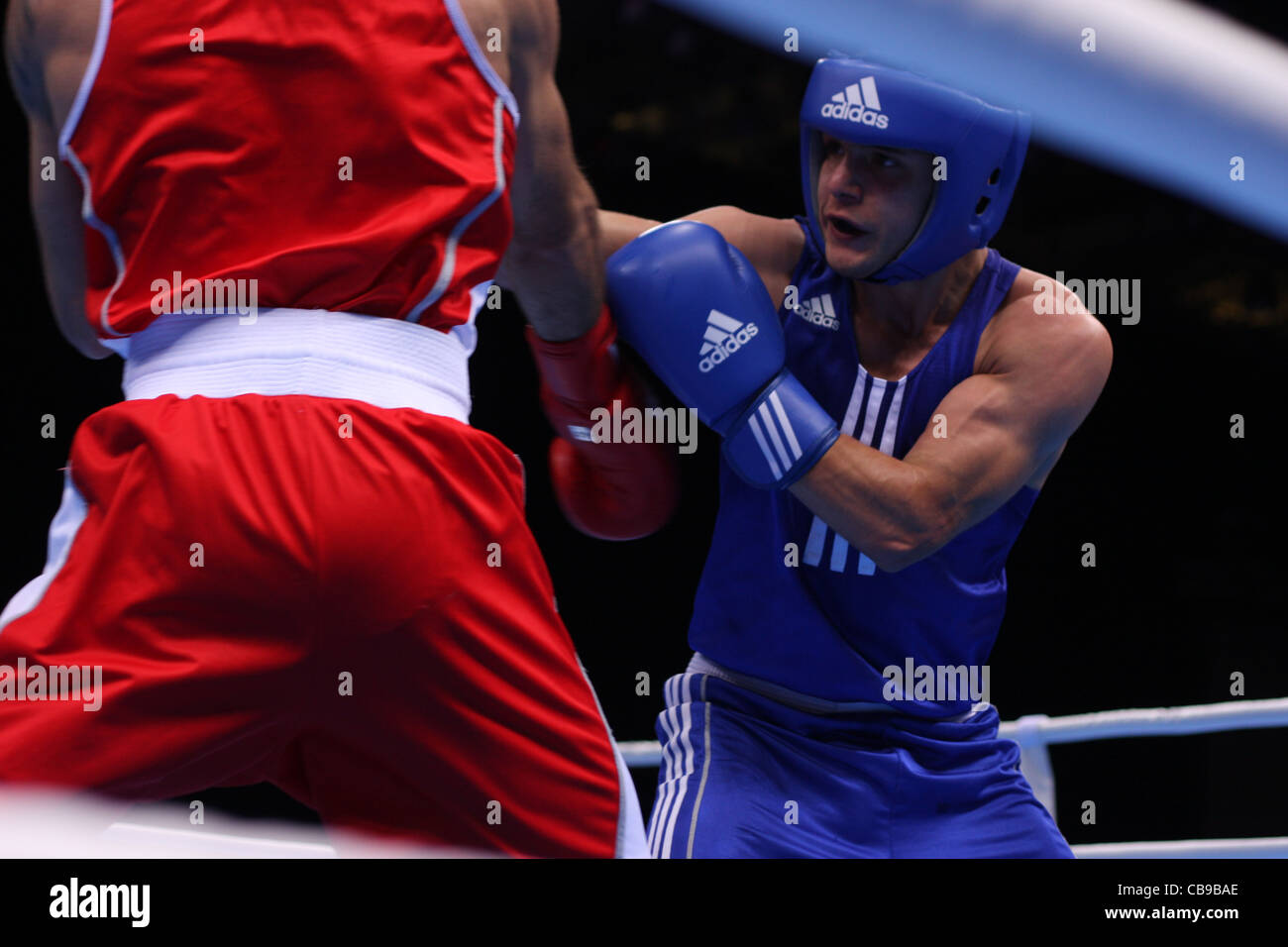 Mens light weight boxing hi-res stock photography and images - Alamy