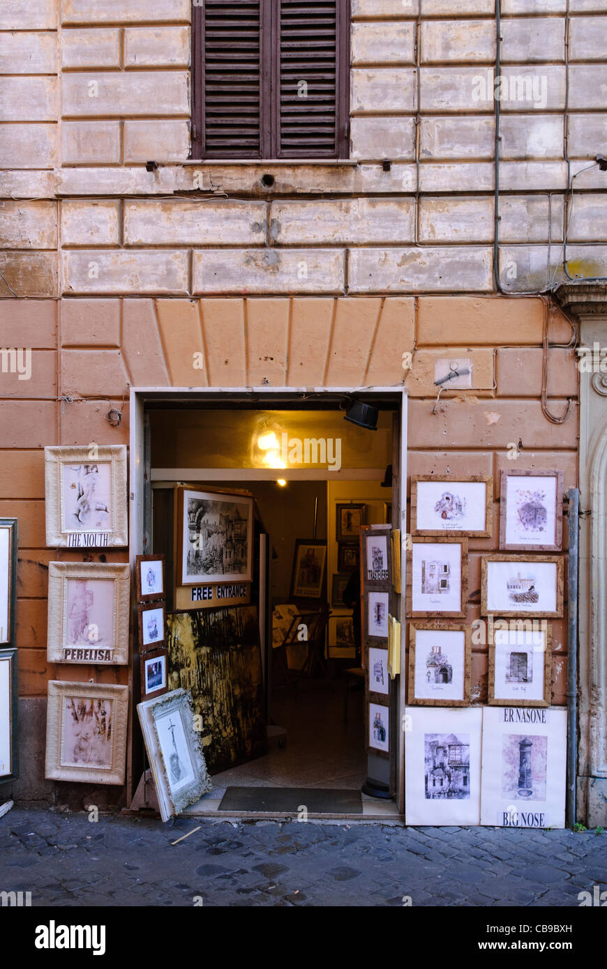 Art shop and gallery in Trastevere - Rome, Italy Stock Photo - Alamy