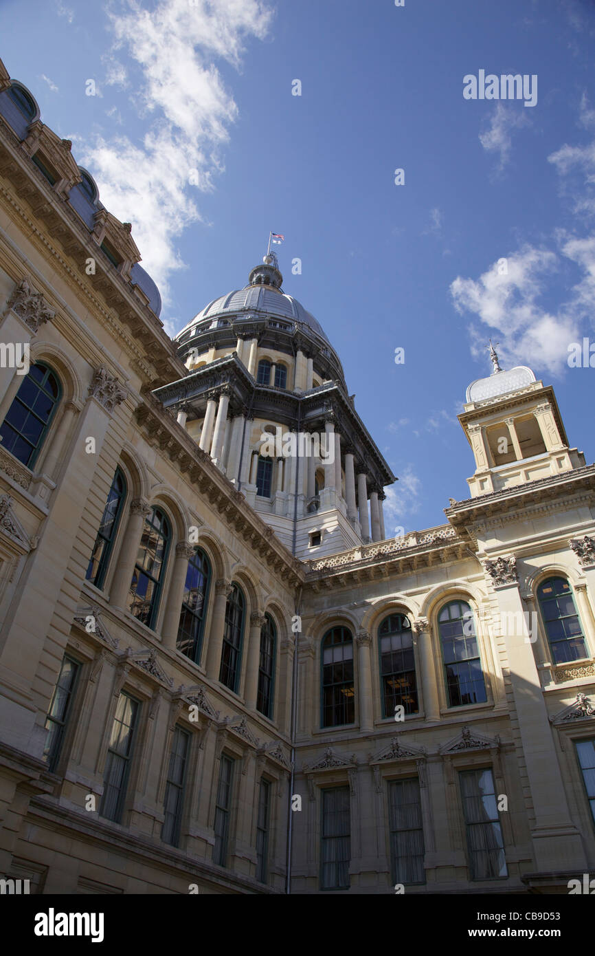 Illinois state capitol building hi-res stock photography and images - Alamy