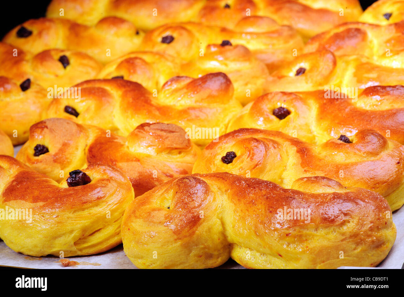 Swedish lussebulle hi-res stock photography and images - Alamy