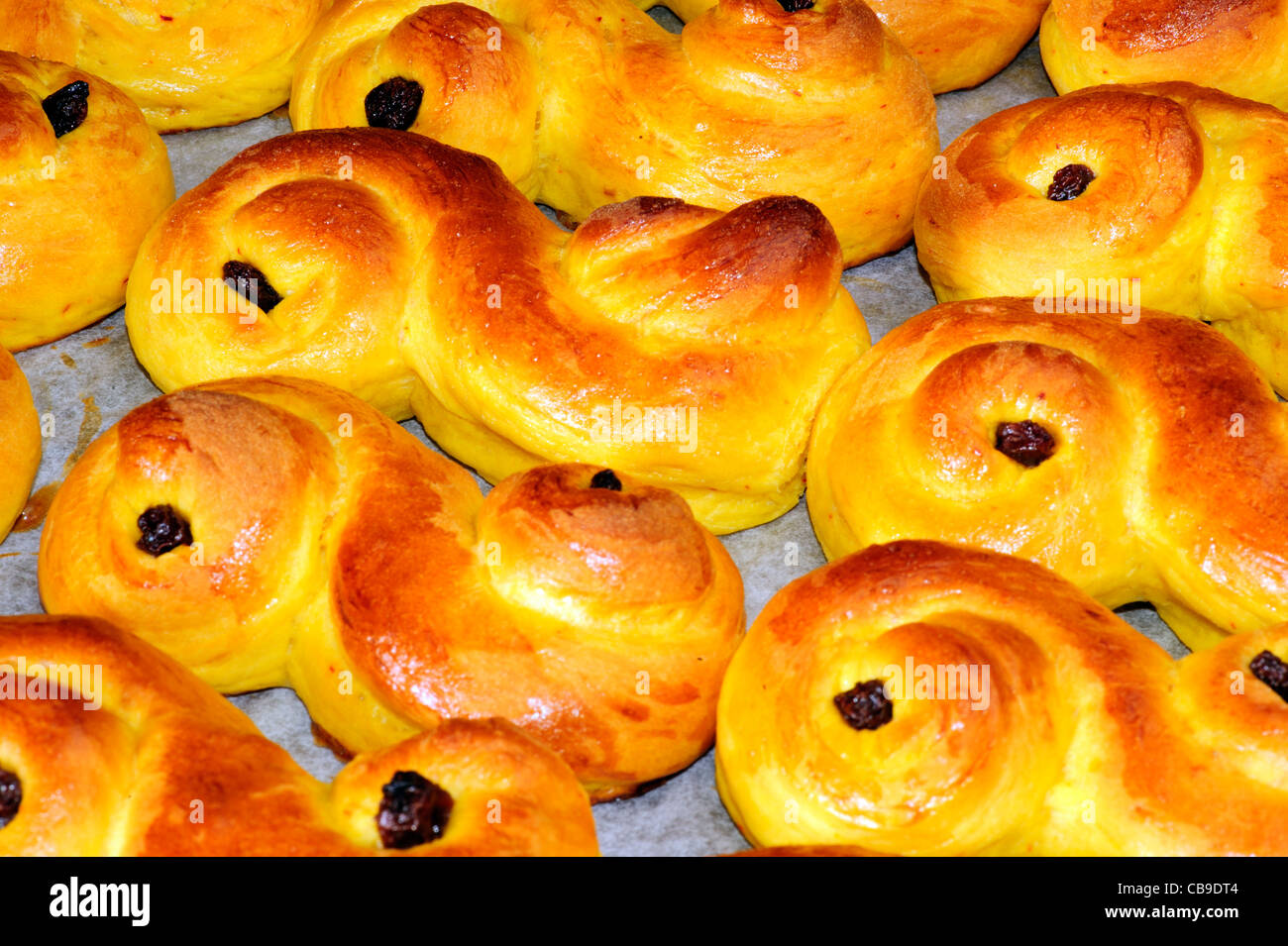 Swedish lussebulle hi-res stock photography and images - Alamy