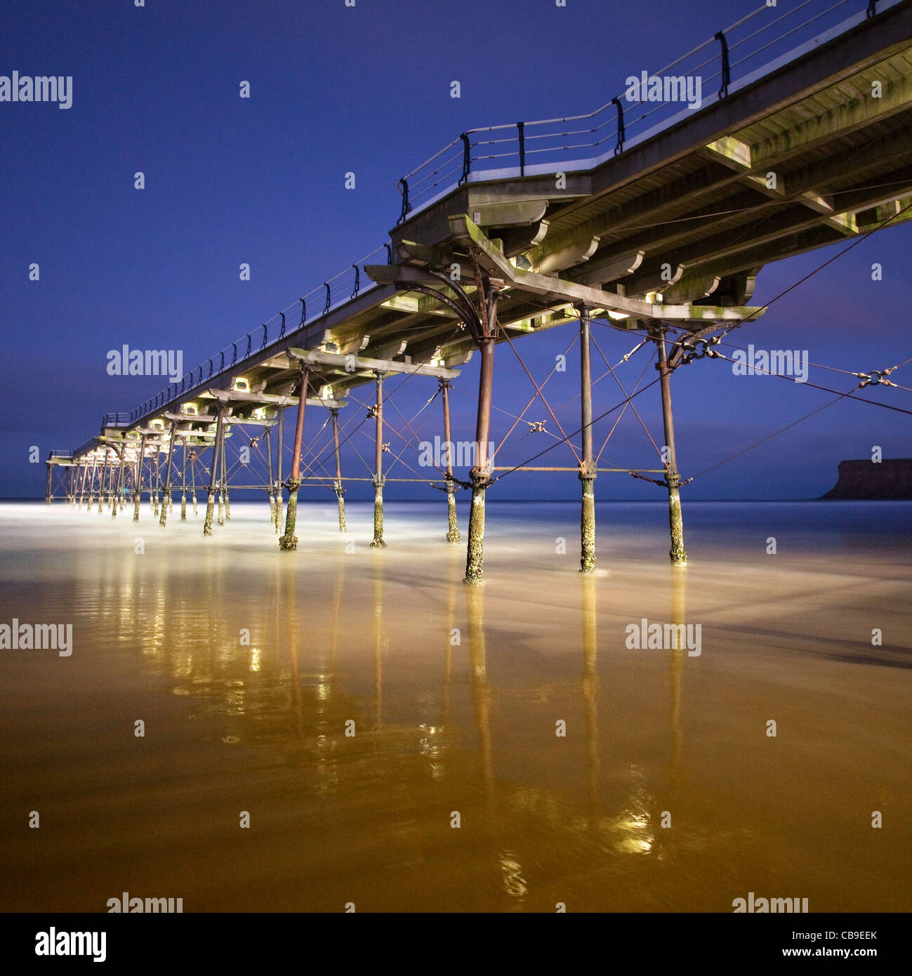 Cleveland pier hi-res stock photography and images - Alamy