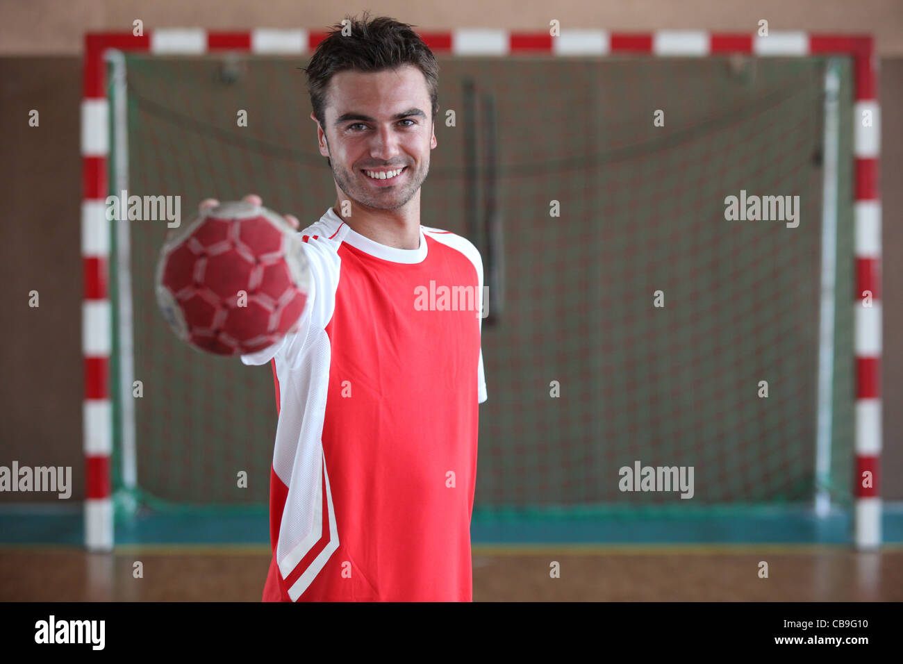 Handball player hi-res stock photography and images - Alamy
