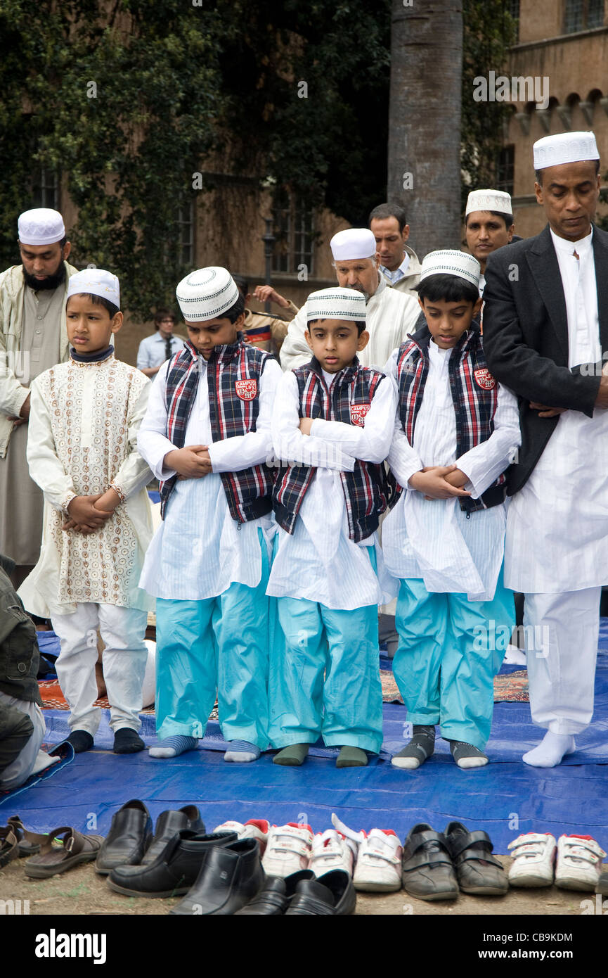 Muslims italy hi-res stock photography and images - Alamy