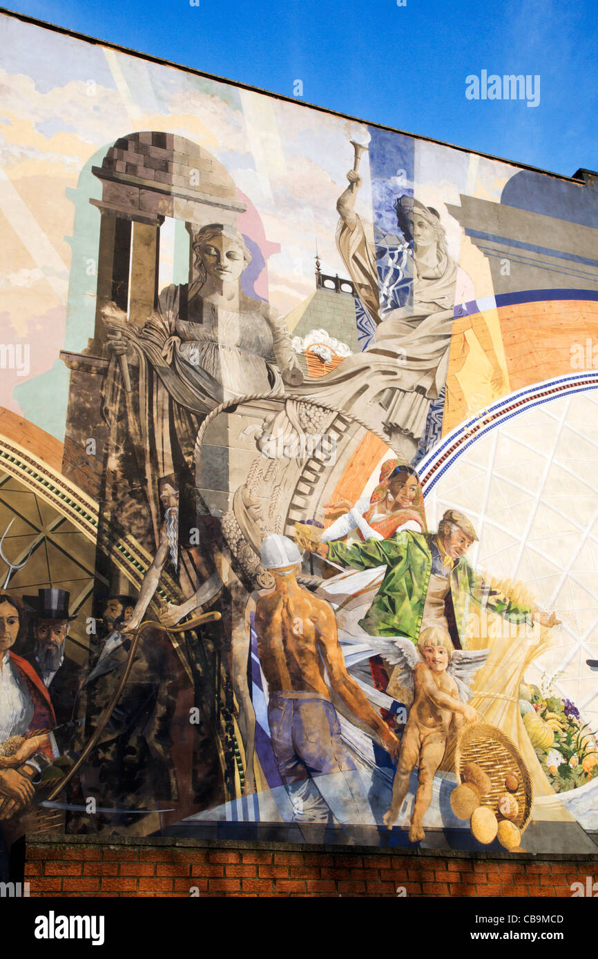 Mural in Leeds City Centre West Yorkshire England Stock Photo - Alamy