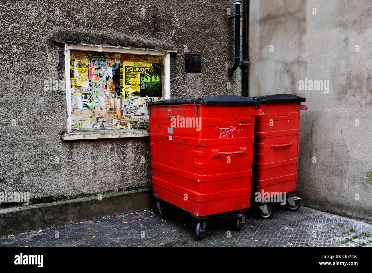 Red waste bins in Oxford Stock Photo - Alamy