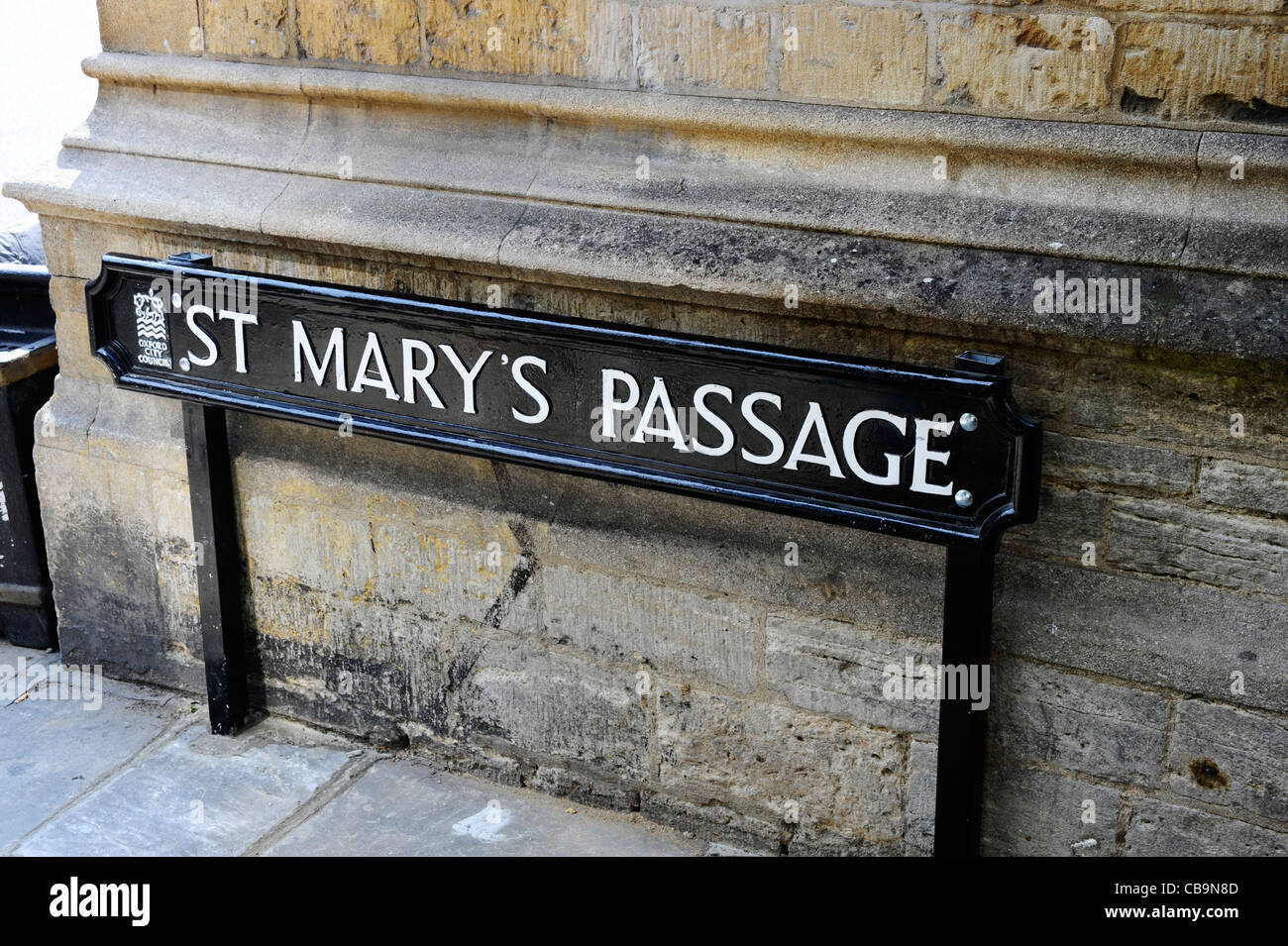 St mary's passage oxford hi-res stock photography and images - Alamy