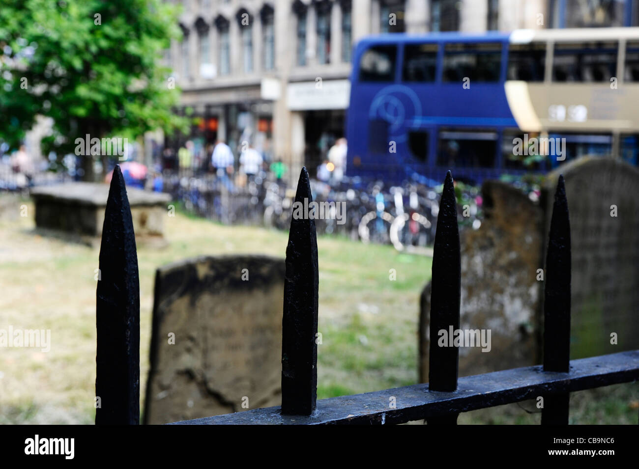 Oxford sharp hi-res stock photography and images - Alamy