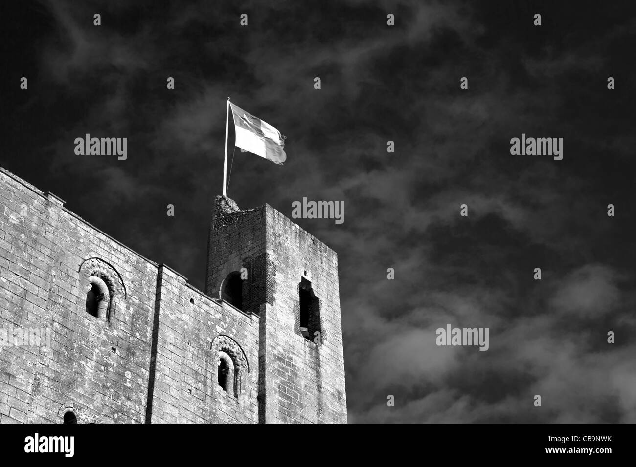 Hedingham Castle Flag De Vere Stock Photos & Hedingham Castle Flag De ...