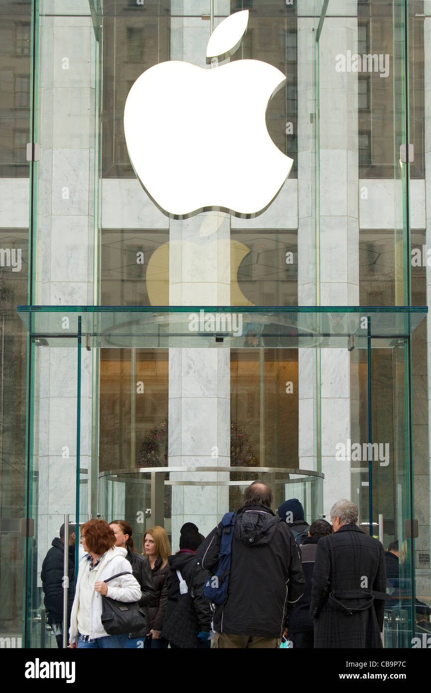 Apple logo store hi-res stock photography and images - Alamy