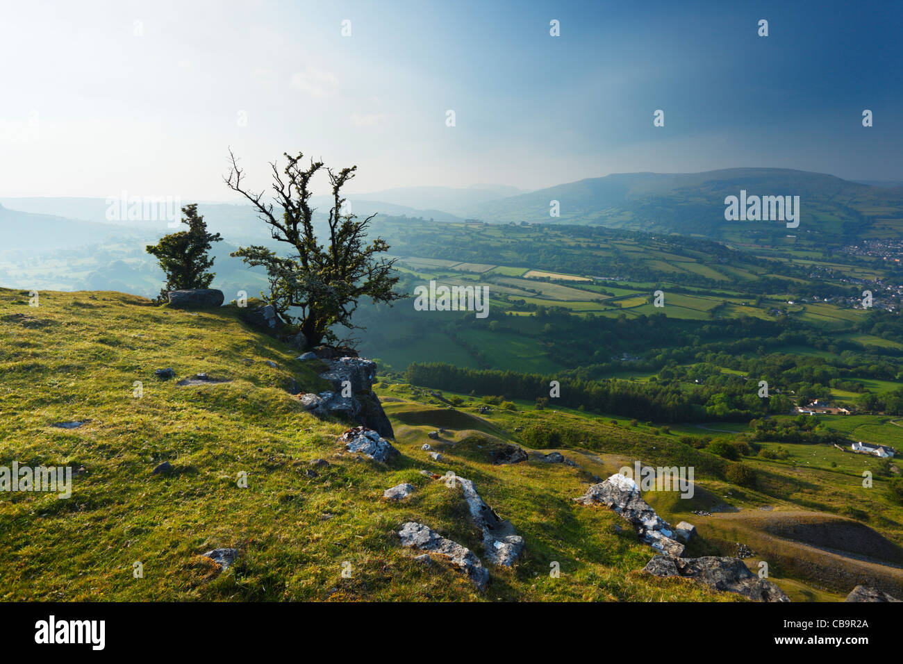 Llangattock escarpment hi-res stock photography and images - Alamy