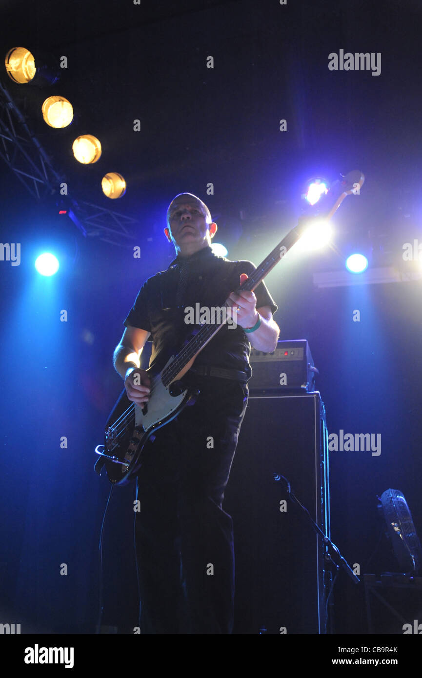 Graham Lewis of Wire performs in Rome Stock Photo - Alamy