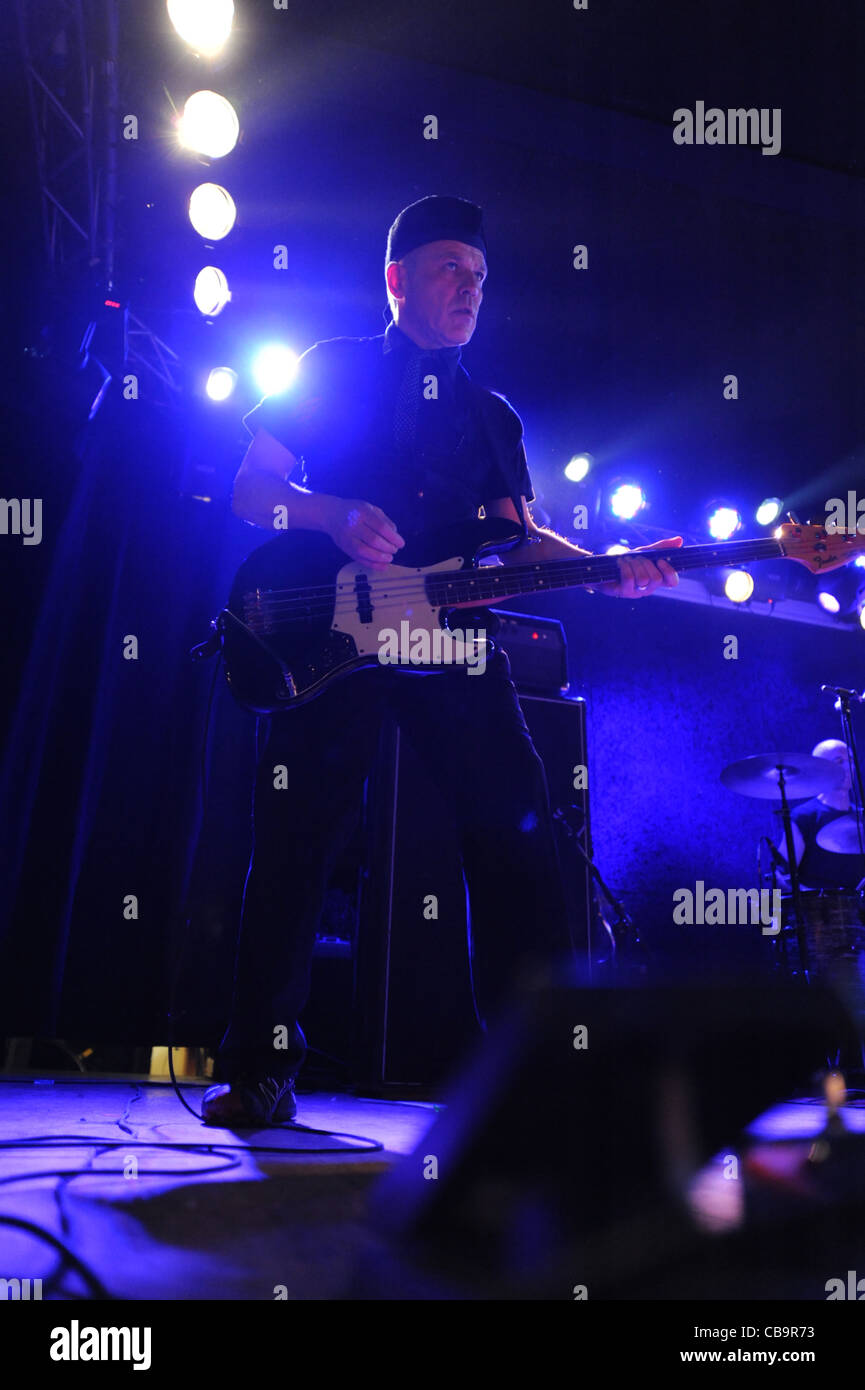 Graham Lewis of Wire performs in Rome Stock Photo - Alamy