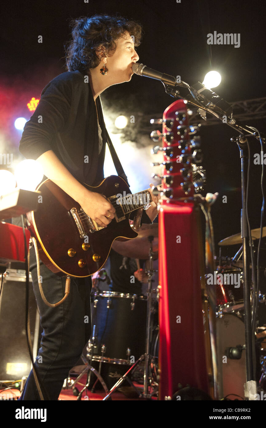 Jessie Stein of Luyas performs in Rome Stock Photo - Alamy