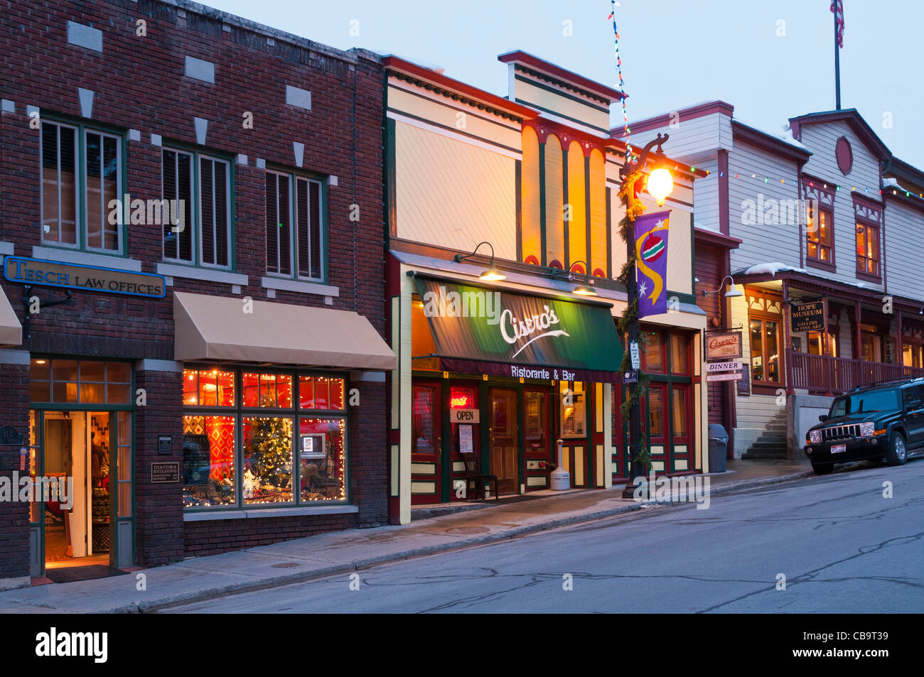City main street hi-res stock photography and images - Alamy