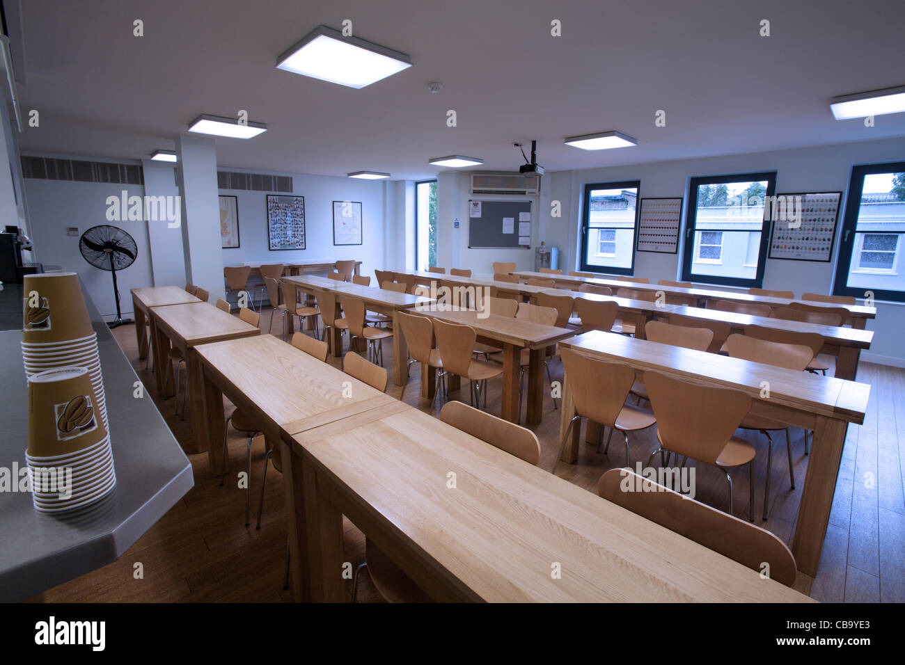 Classroom hi-res stock photography and images - Alamy