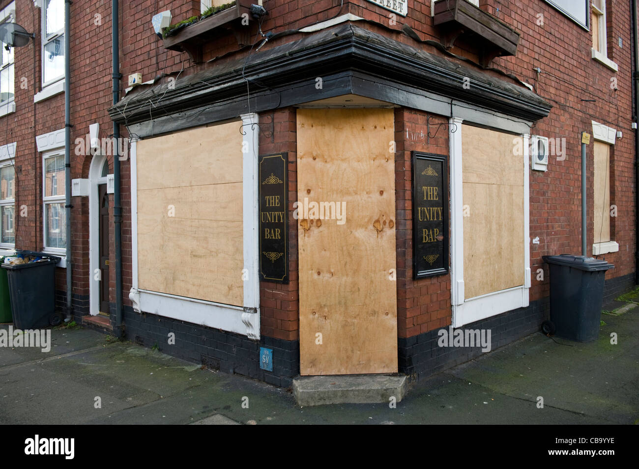 The Unity Bar boarded up local pub on corner of Plimsoll and Park ...
