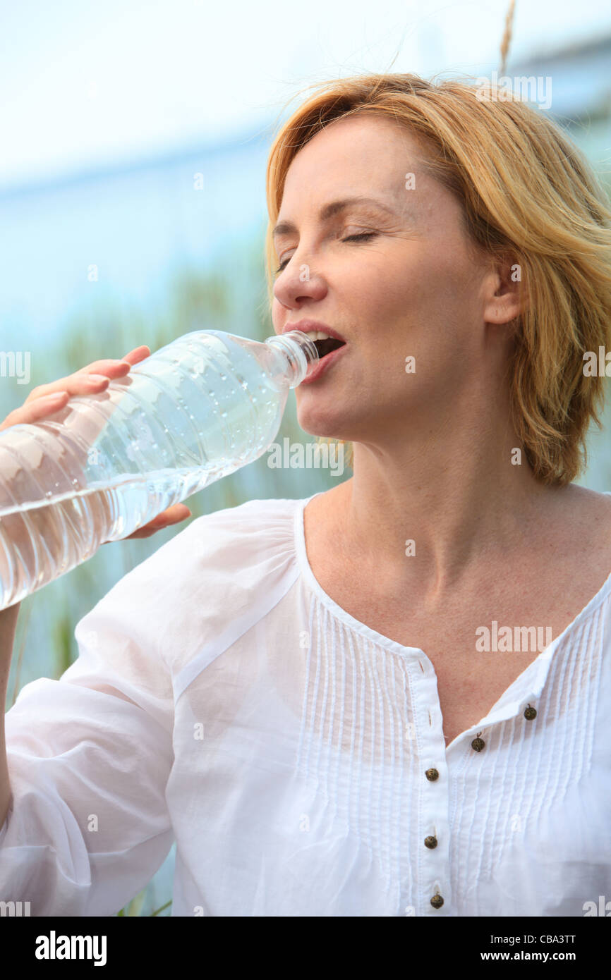 woman drinking water Stock Photo - Alamy