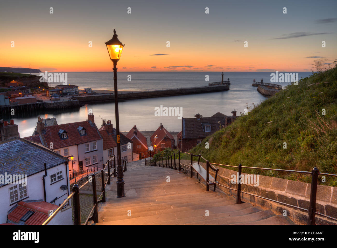 Whitby steps hi-res stock photography and images - Alamy
