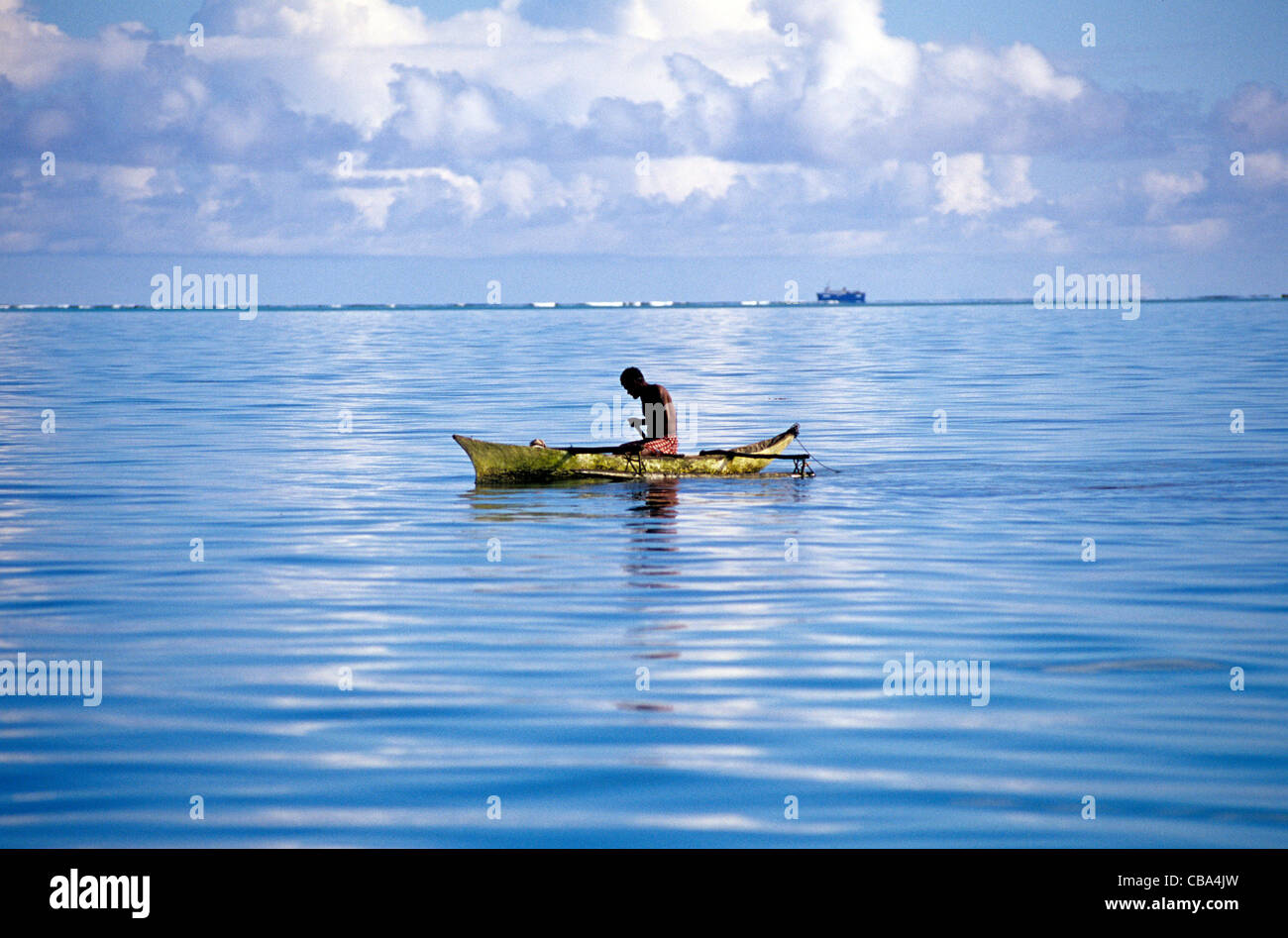 Samoa canoe hi-res stock photography and images - Alamy