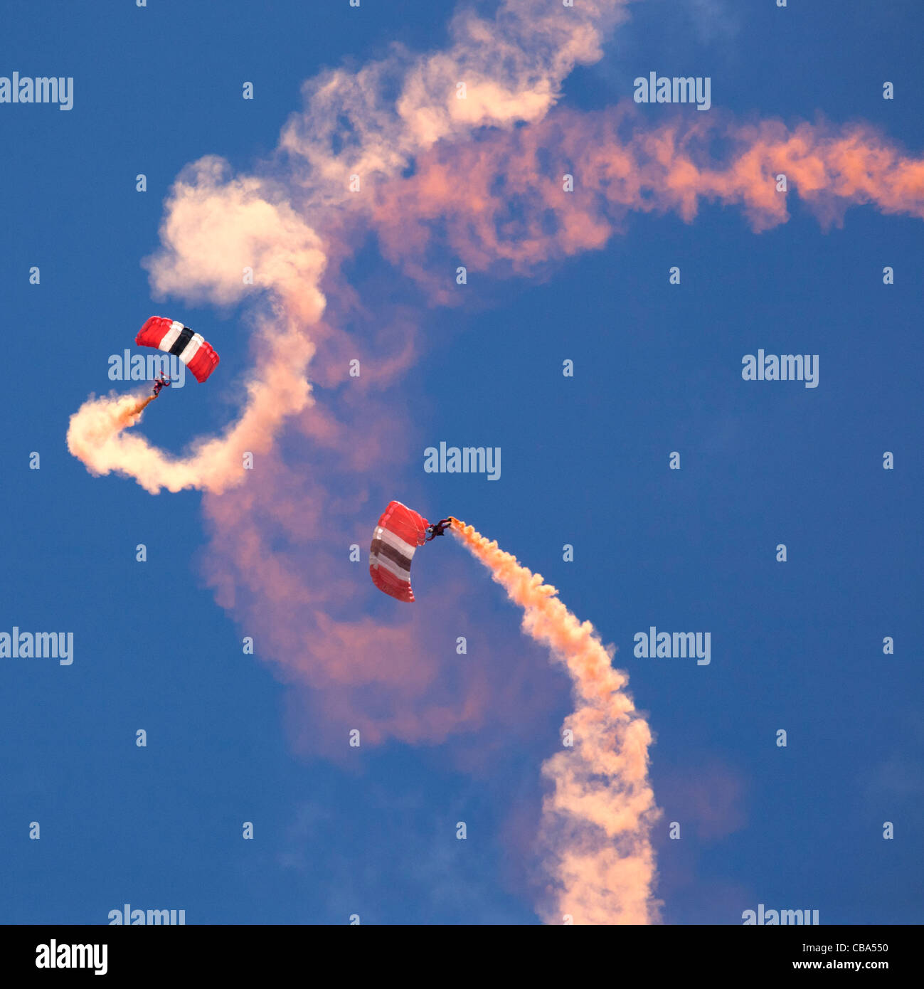 Red Devils Free Fall Parachute Team Farnborough International Airshow ...