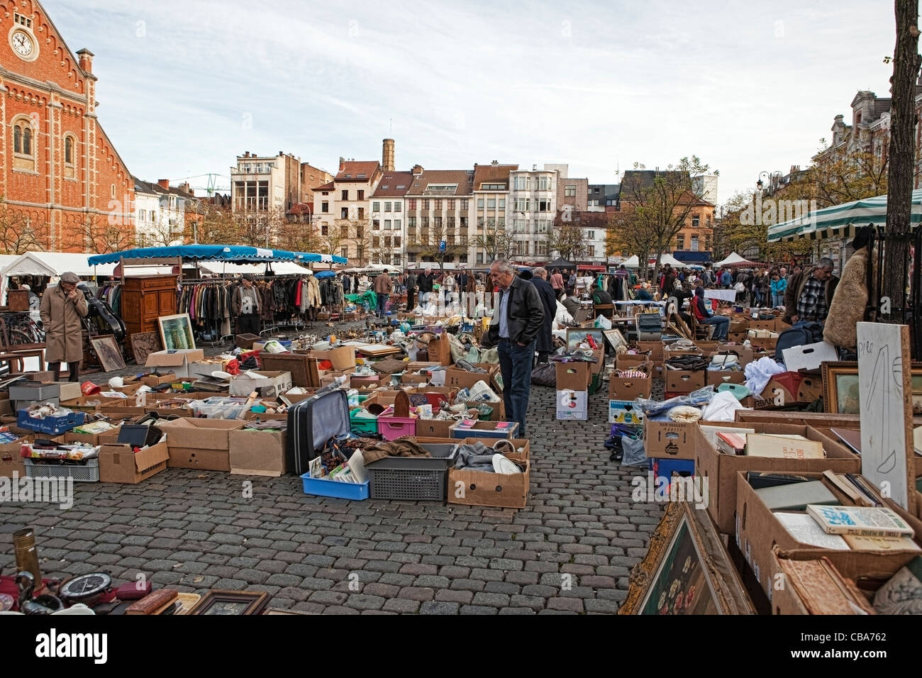 Scene from a Brussels street market Stock Photo - Alamy