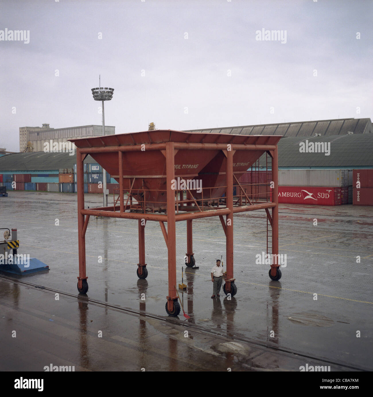 Harbour quay quayside dock hi-res stock photography and images - Alamy