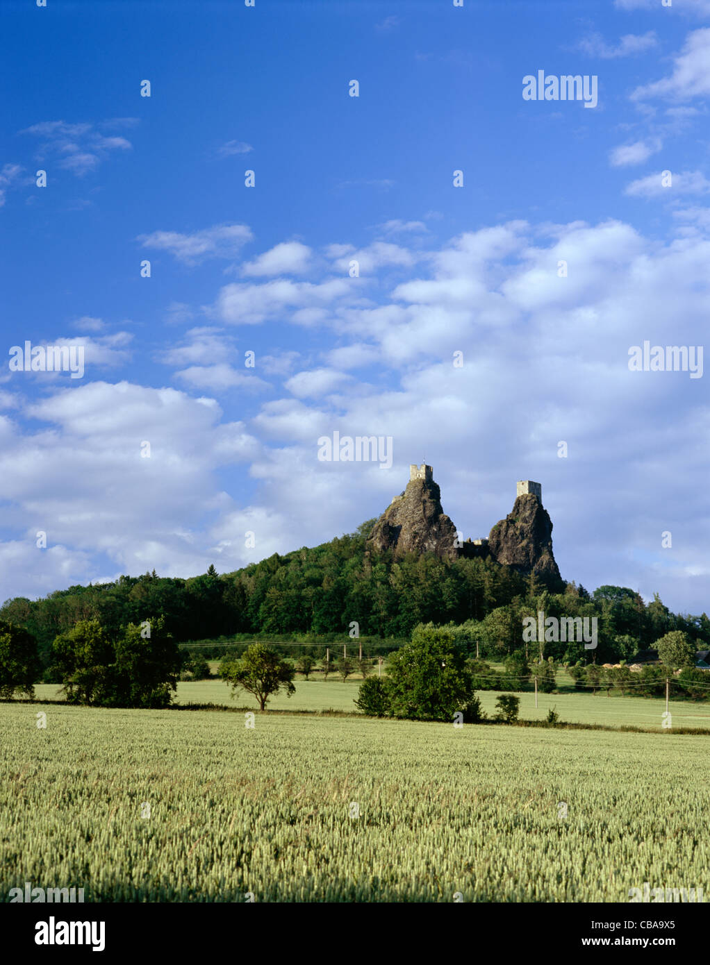 Trosky Castle, Bohemian Paradise Stock Photo - Alamy