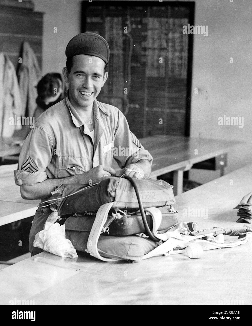 Ww2 parachute pack hi-res stock photography and images - Alamy