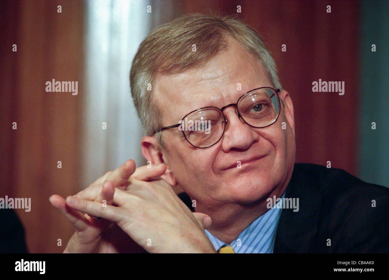 Best selling author and novelist Tom Clancy speaks at the National ...