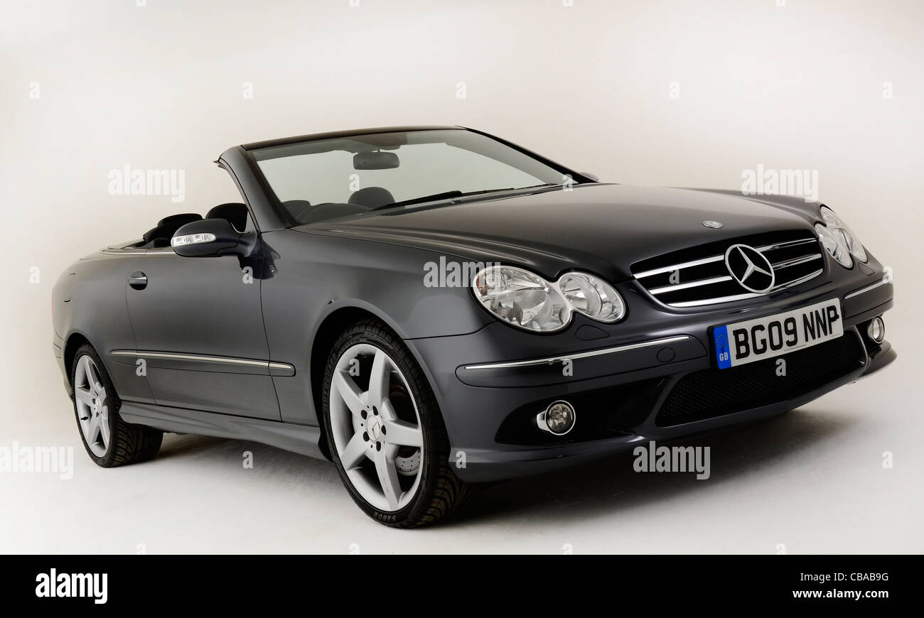 Mercedes cabriolet hi-res stock photography and images - Alamy