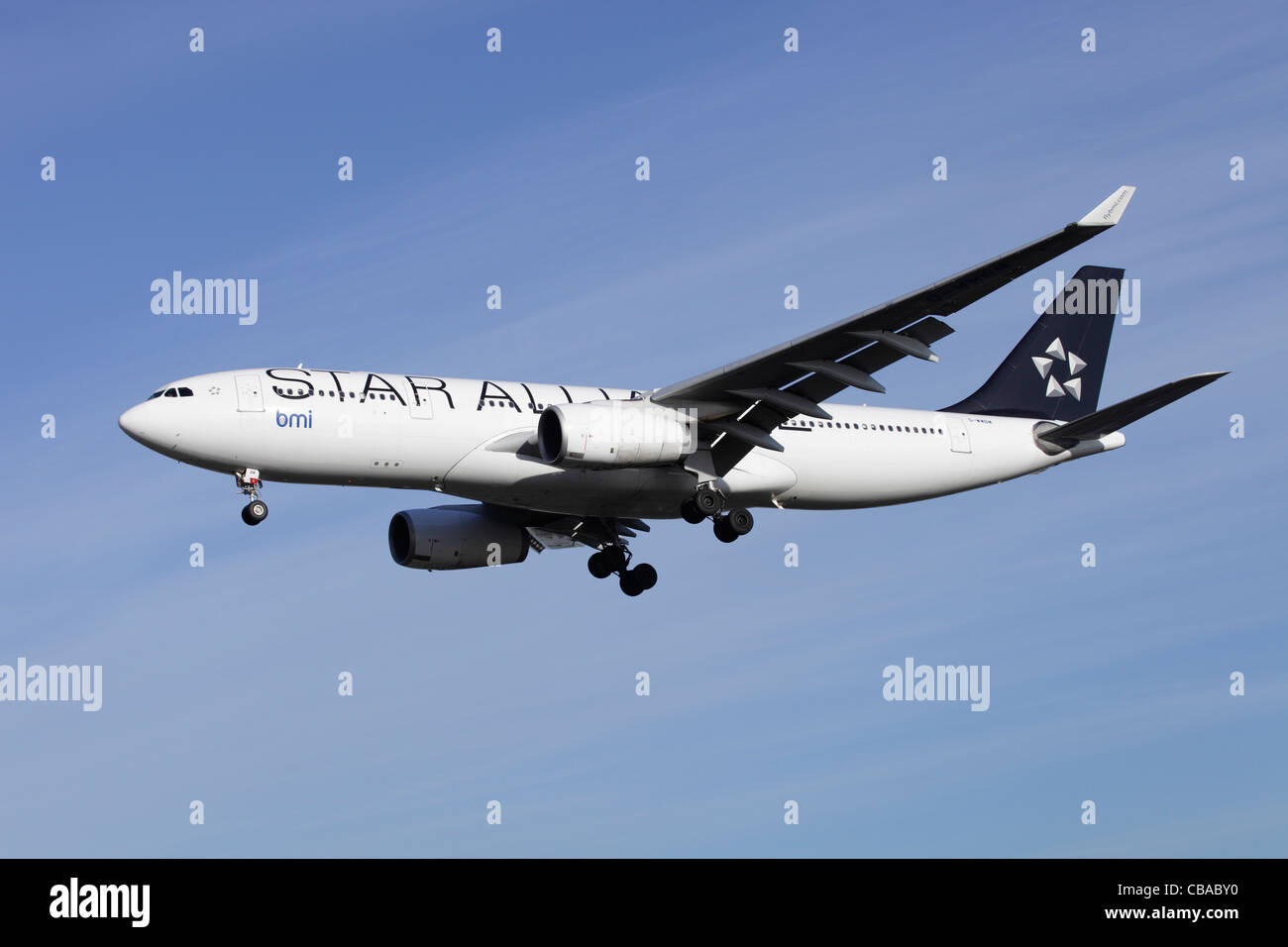 Star Alliance BMI British Midland Airbus A330-243 G-WWBM on approach to ...