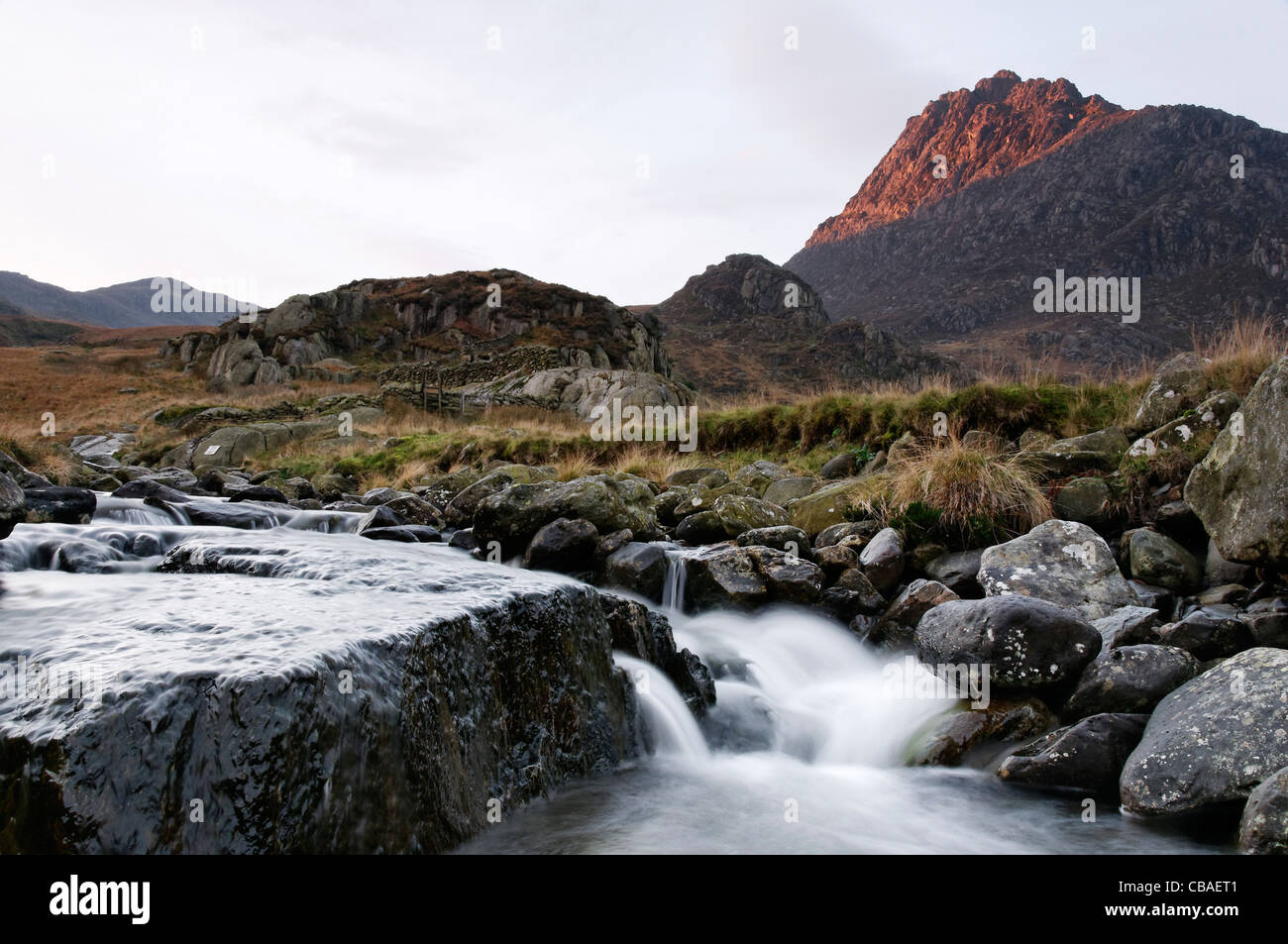 Tryfan snowdonia hi-res stock photography and images - Alamy