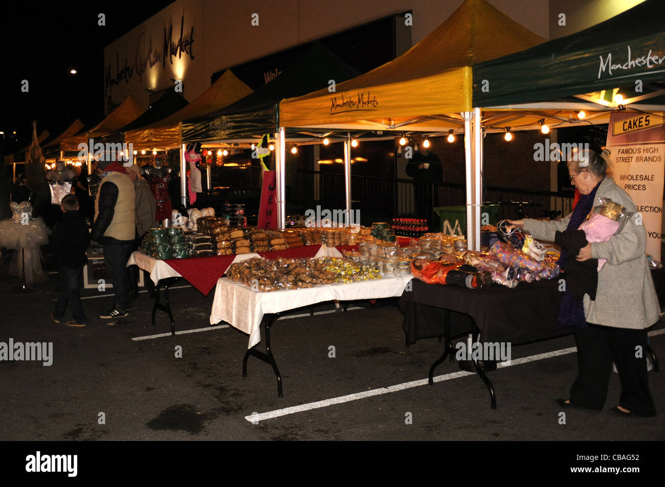 Night scene, Gorton Market Manchester Stock Photo - Alamy
