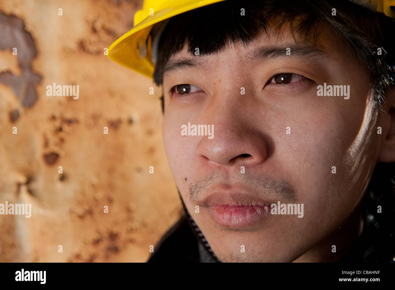 Lone worker hi-res stock photography and images - Alamy