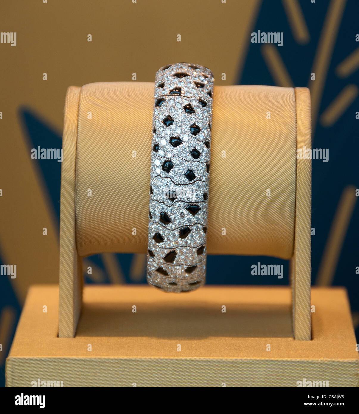 Cartier Jeweler Rodeo Drive boutiques shops Beverly Hills Los Angeles ...