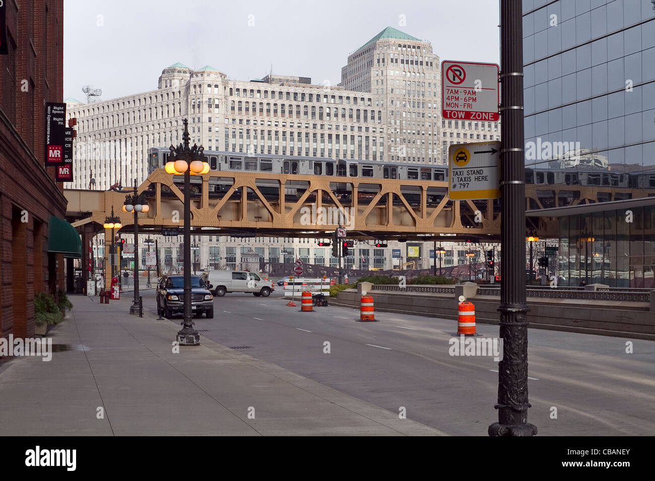 Chicago el train hi-res stock photography and images - Alamy