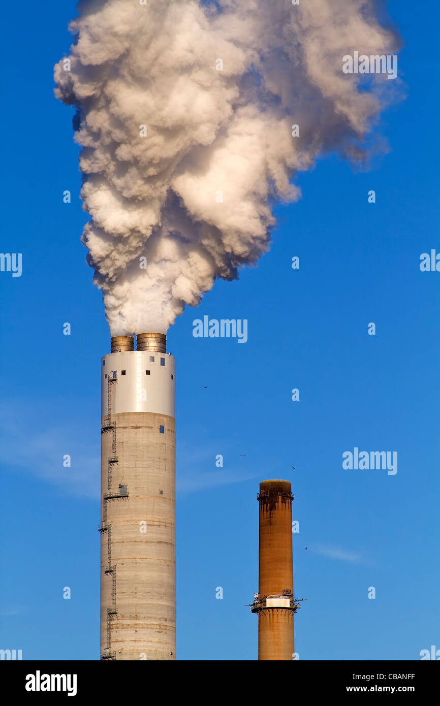 Coal stack hi-res stock photography and images - Alamy