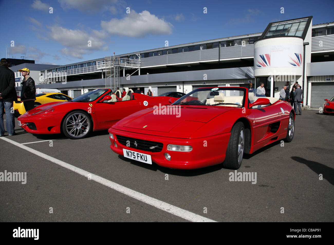 RED FERRARI 355 SPIDER & 360 CARS SILVERSTONE CIRCUIT ENGLAND 14 ...