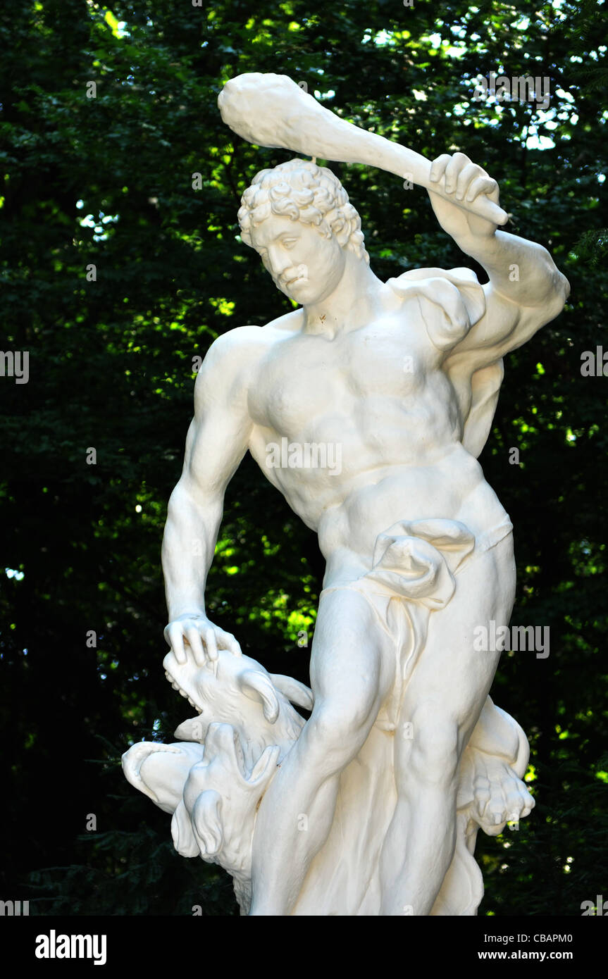 Musical roman statues hi-res stock photography and images - Alamy