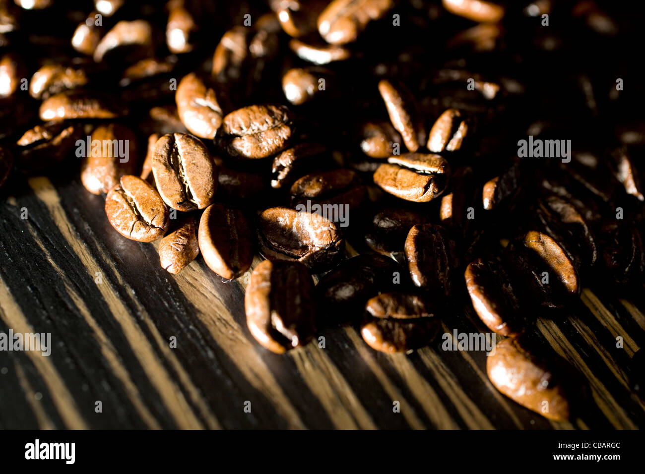 Close Up of Roasted Arabica Coffee Beans Stock Photo - Alamy