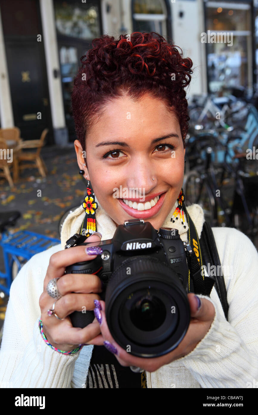 Woman attractive nikon photographer hi-res stock photography and images ...