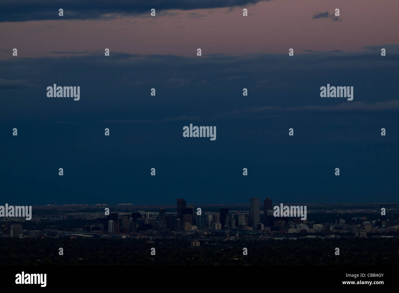 A view of downtown Denver right before sunset Stock Photo - Alamy