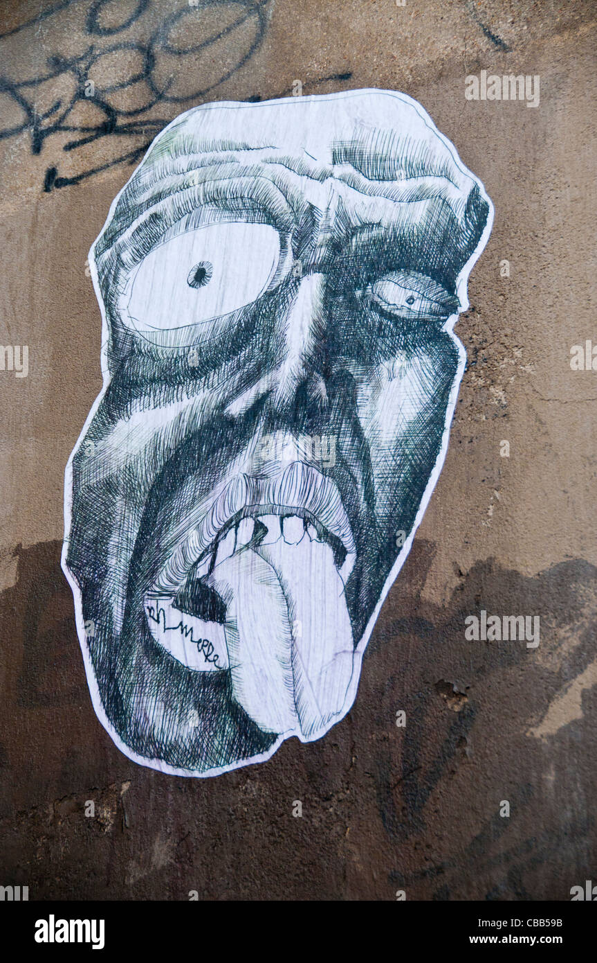 Funky paris graffiti hi-res stock photography and images - Alamy