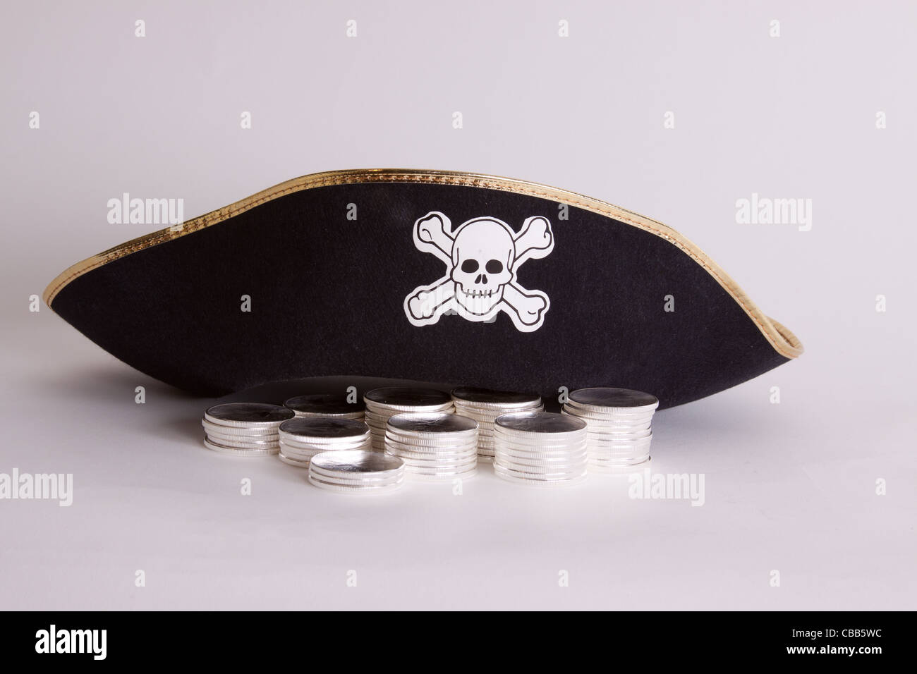 Silver pirate hi-res stock photography and images - Alamy