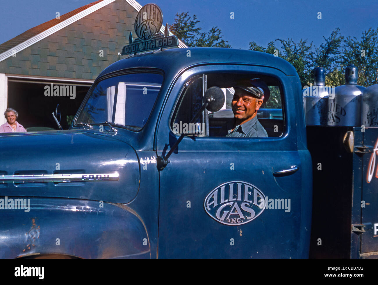 1950s home exterior hi-res stock photography and images - Alamy